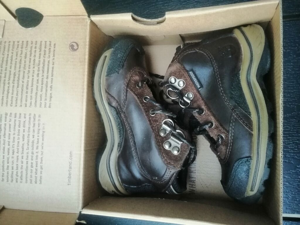 Timberland dečje cipele broj 25, duzina gazišta 15 cm