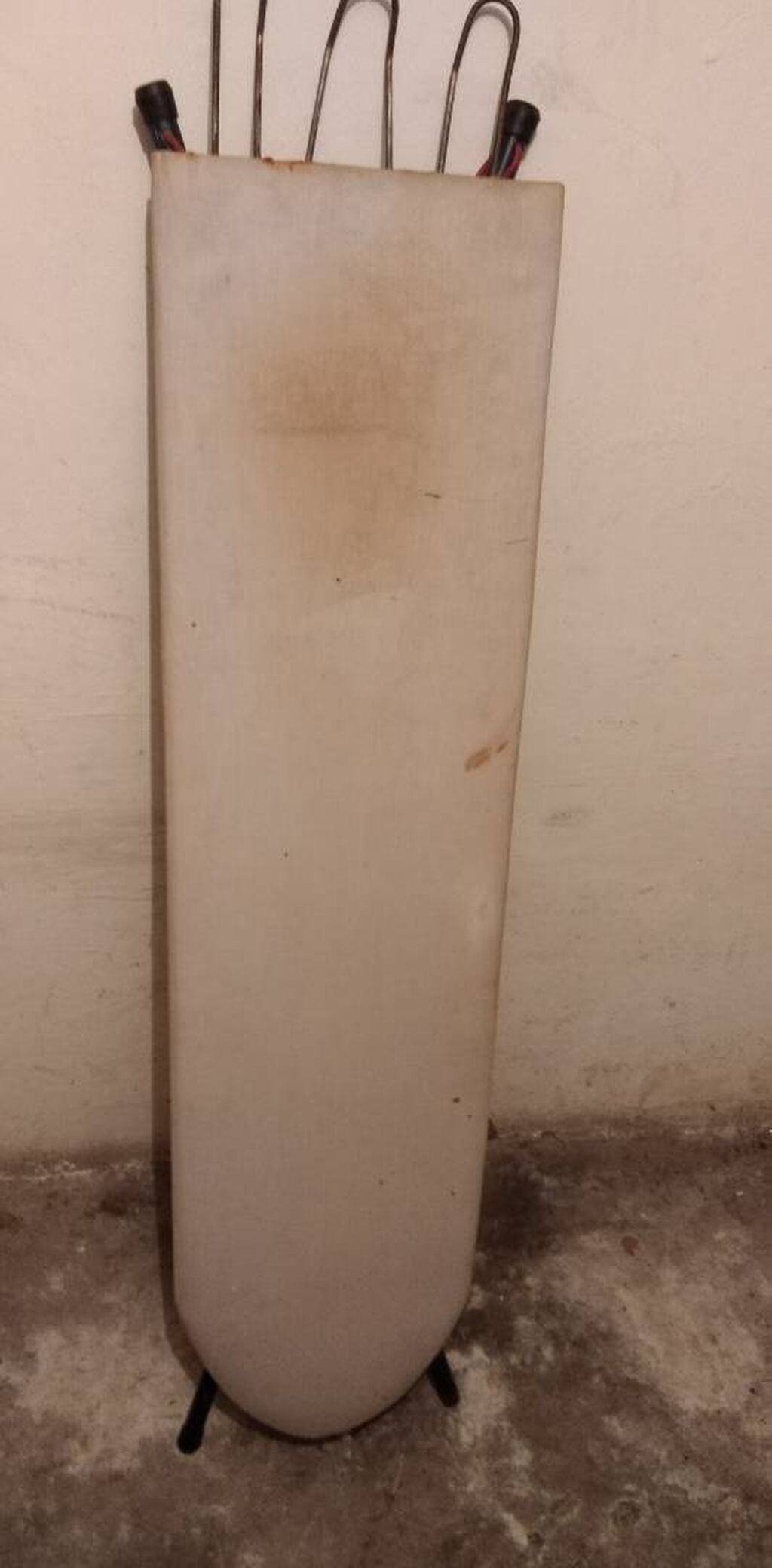 Daska za peglanje, metalna jaka konstrukcija, ocuvana