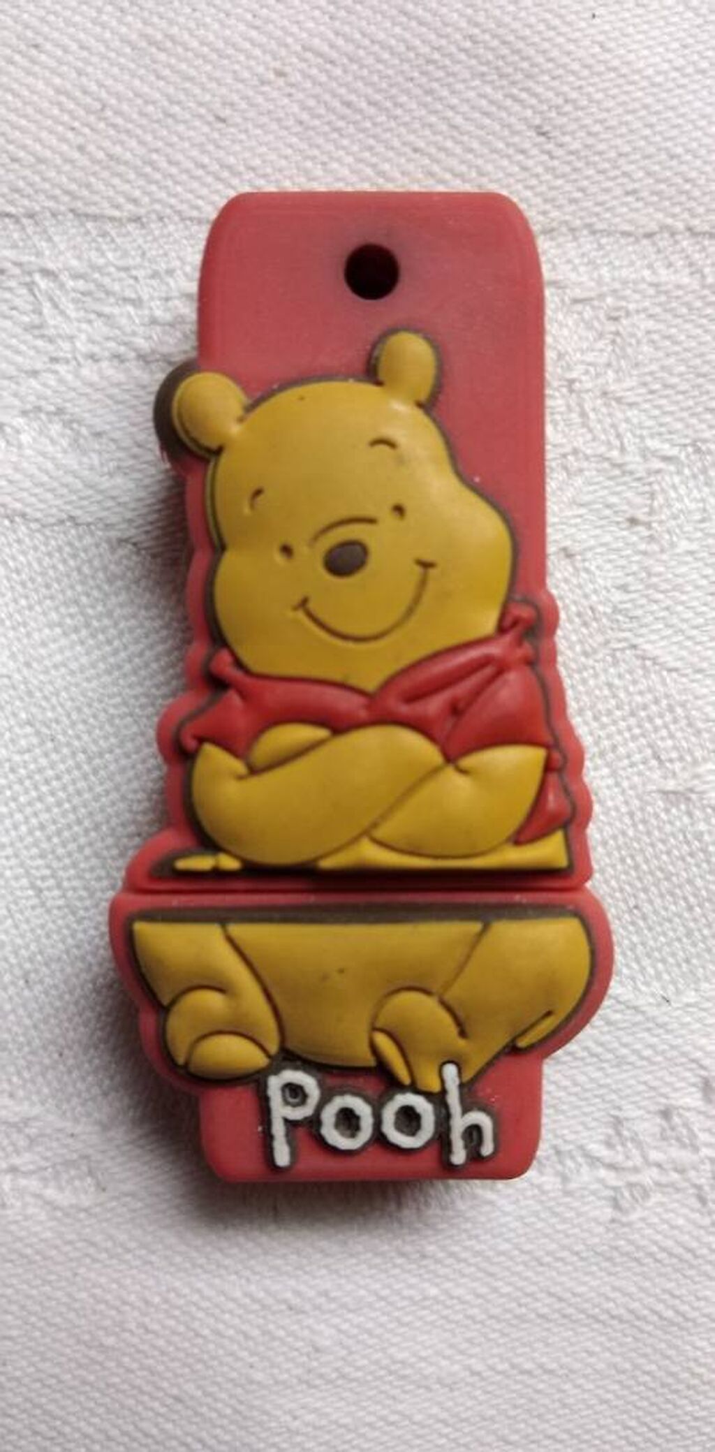USB Flash Disney Pooh 4 GB,ispravan