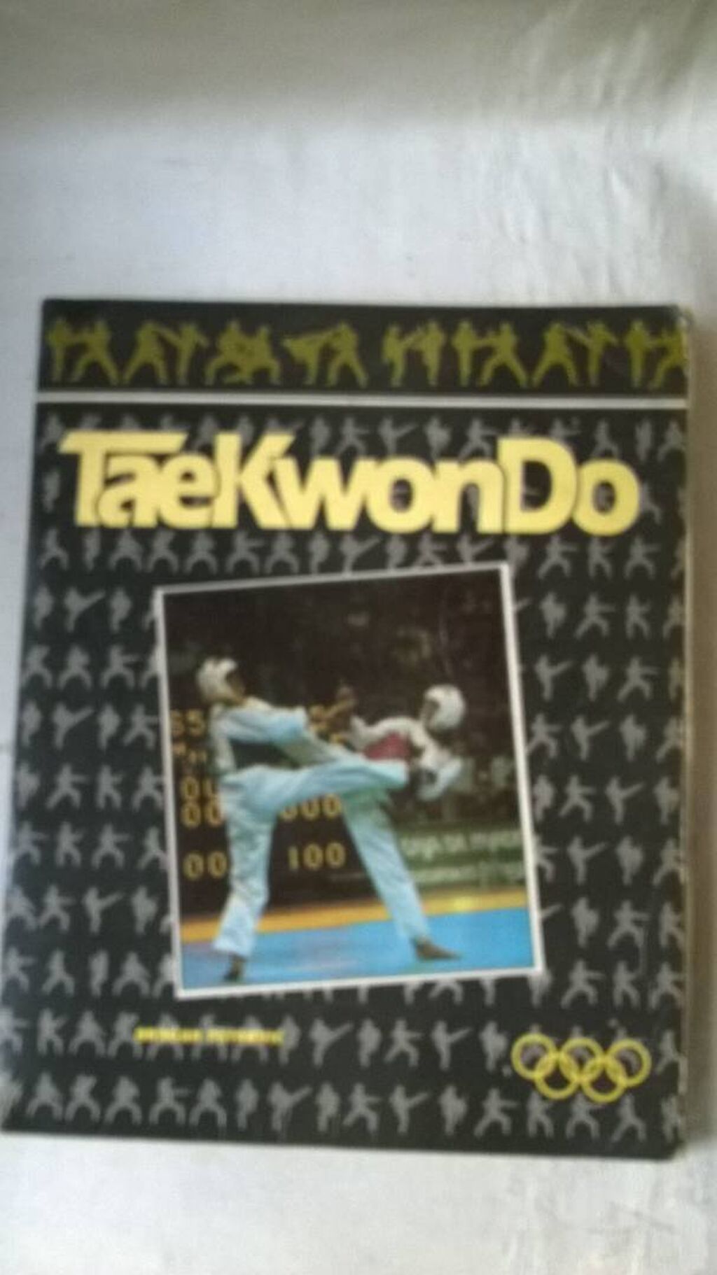 Knjiga:TaekwondoA4 format, 138 str(fali 139i140) + 5 dodataka,1988