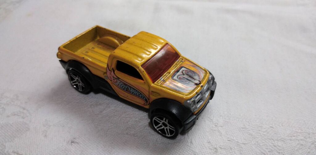 Hot Wheels Dodge M80,oko Malaysia