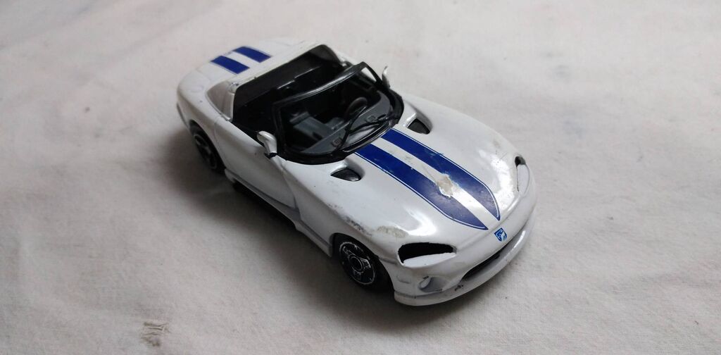 Burago Dodge Viper RTChina,fale sva stakla