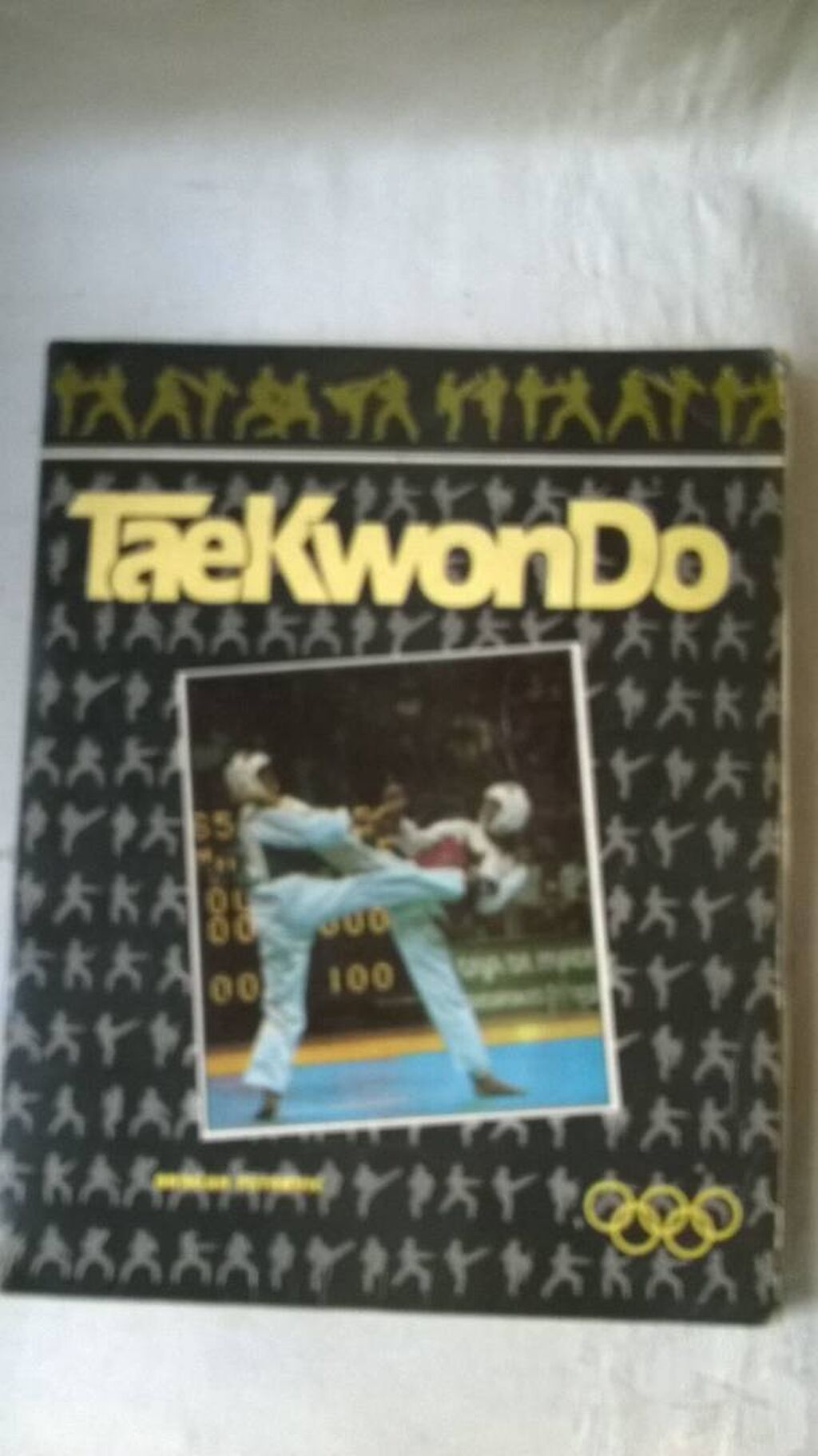 Knjiga:TaekwondoA4 format, 138 str(fali 139i140) + 5 dodataka,1988