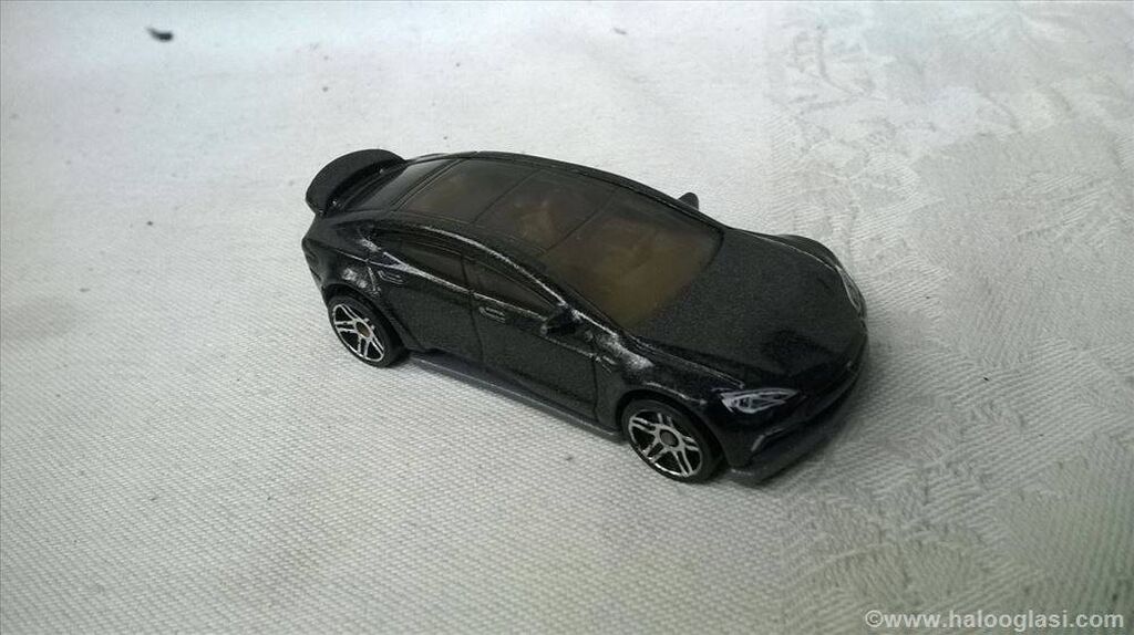Hot Wheels Tesla S 2014,oko Malaysia,ocuvan