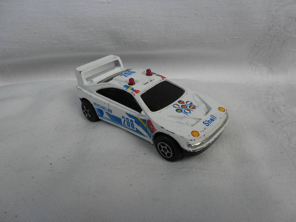 Police car peugeot 405 no. F. 218 d 1:43