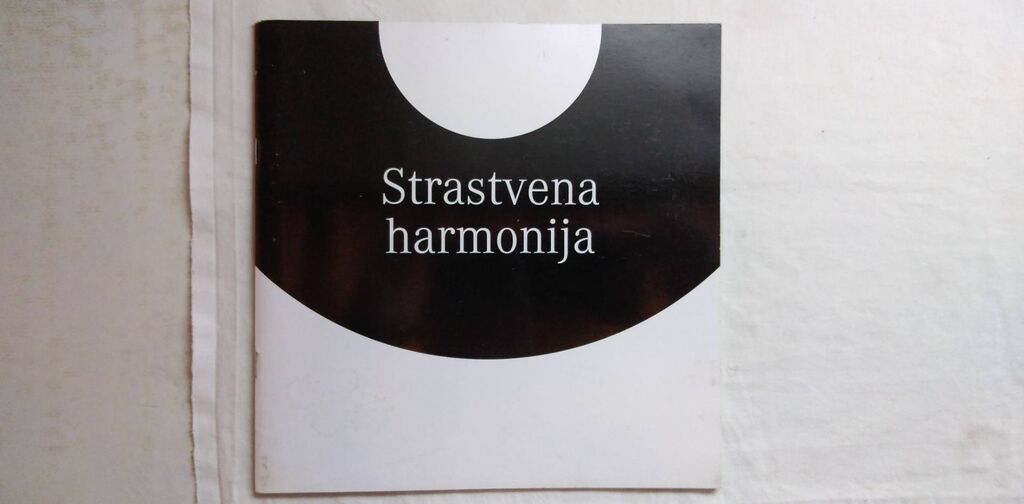 Prospekt:15 modela Mercedes Benz sa teh. podatcima, 36 str. srpski