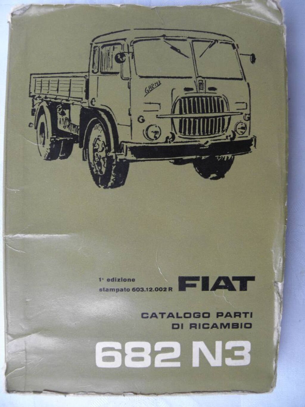 Knjiga:Spisak rezervnih delova za kamion Fiat 682 N3,10.1964.u 2