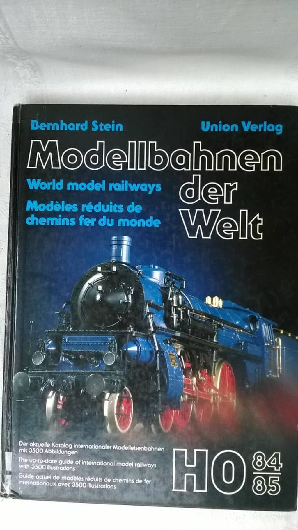 Knjiga:Modellbahnen der Welt 1984/85.HO(Modeli vozova svih