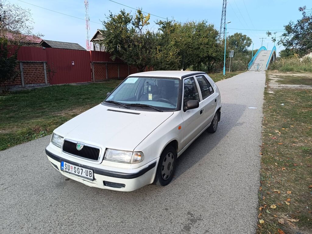 Skoda Felicia: 1.9 l | 2000 г. 200000 km Hečbek