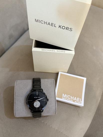 Michael Kors sat