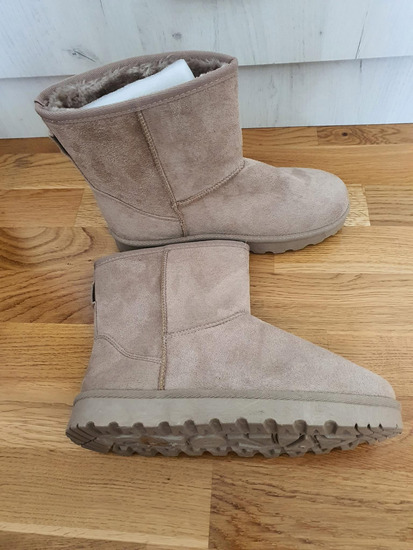 Ugg cizme