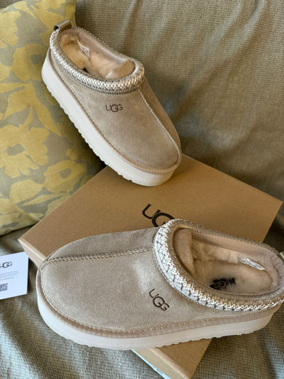 UGG Tazz 38 broj Original Nove