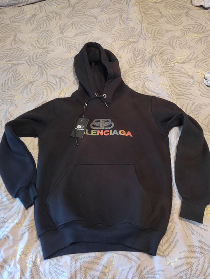 Balenciaga duks