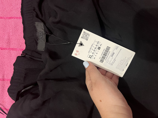 Zara crni top XL - novi sa etiketom