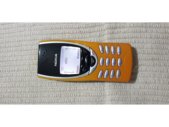 Nokia 8210, br 86, EXTRA stanje, original, odlicna