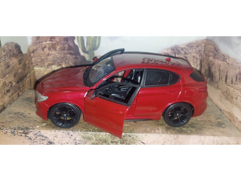 Burago Alfa Romeo Stelvio 1:24