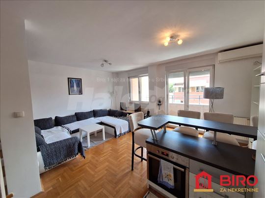 Novi Sad, Socijalno, Stan, 3.5, 86,00m2