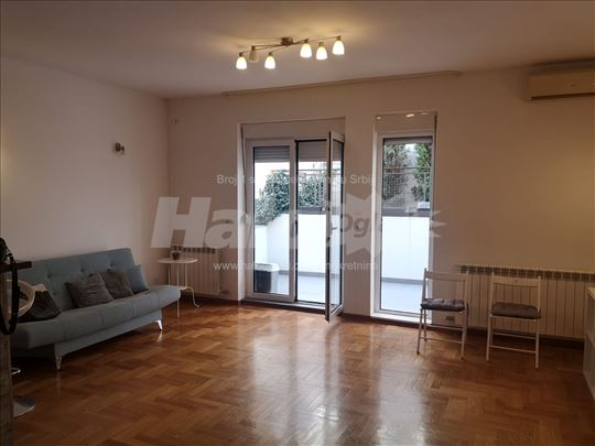 Dedinje stan 100 m2