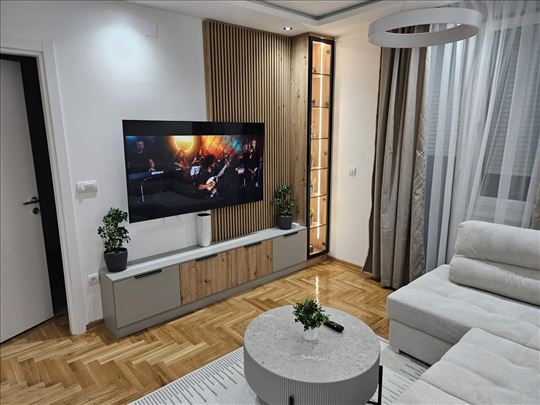 Paunov breg, lux, neuseljavan, ID 24973
