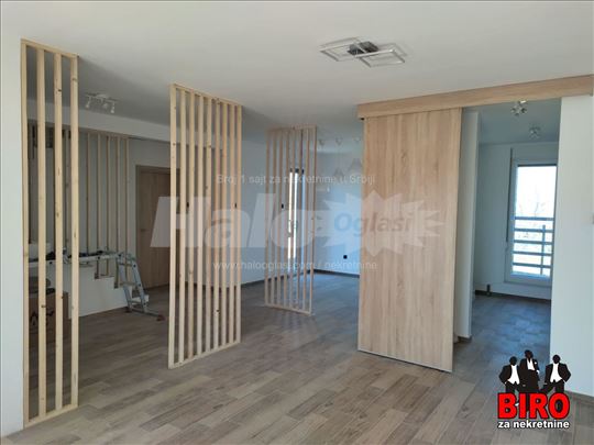 Novi Sad, Petrovaradin, Kuća, 4.5, 180,00m2