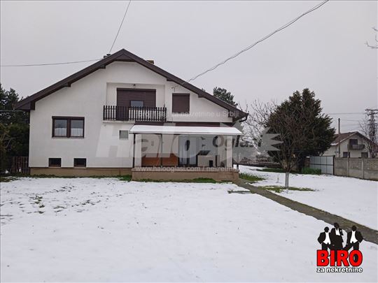 Kuća,BEGEČ,CENTAR,kv: 300.00, € 206000, ID: 300034