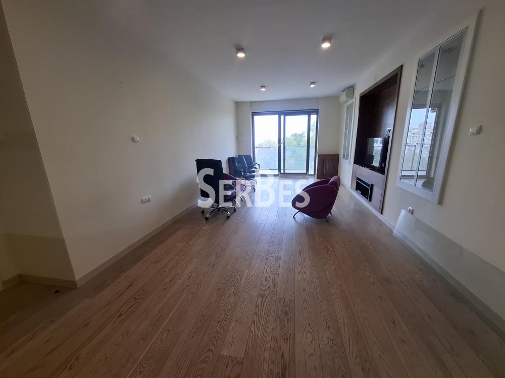 Lux poslovni prostor 133m2 na Limanu III ID#1707 1.596 €