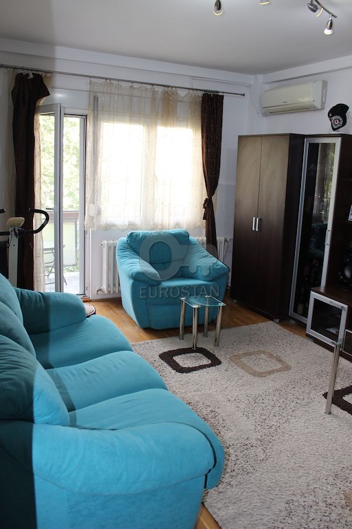 Roze Luksemburg Kanarevo brdo ID#43923 190.000 €