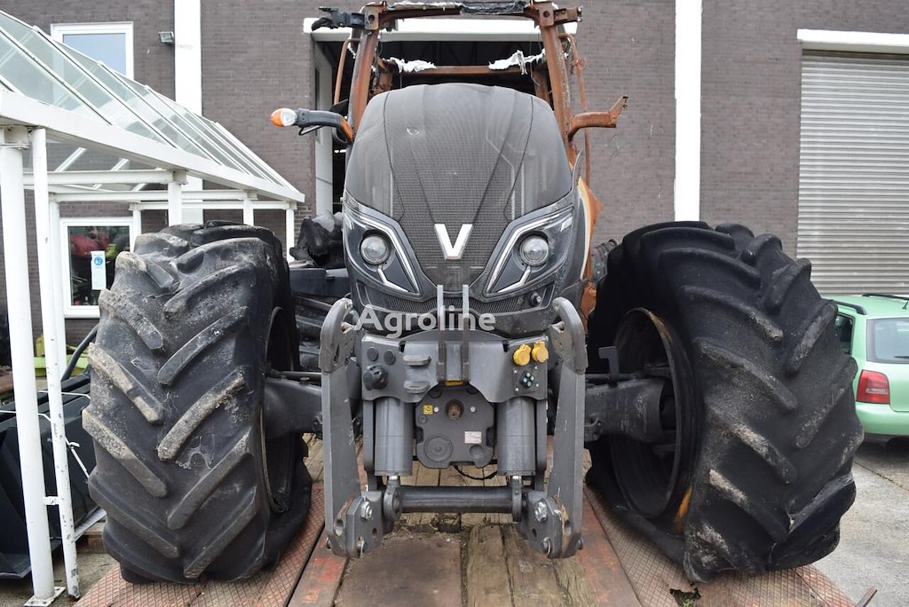 Valtra T234 *zur Teileverwertung* traktor točkaš