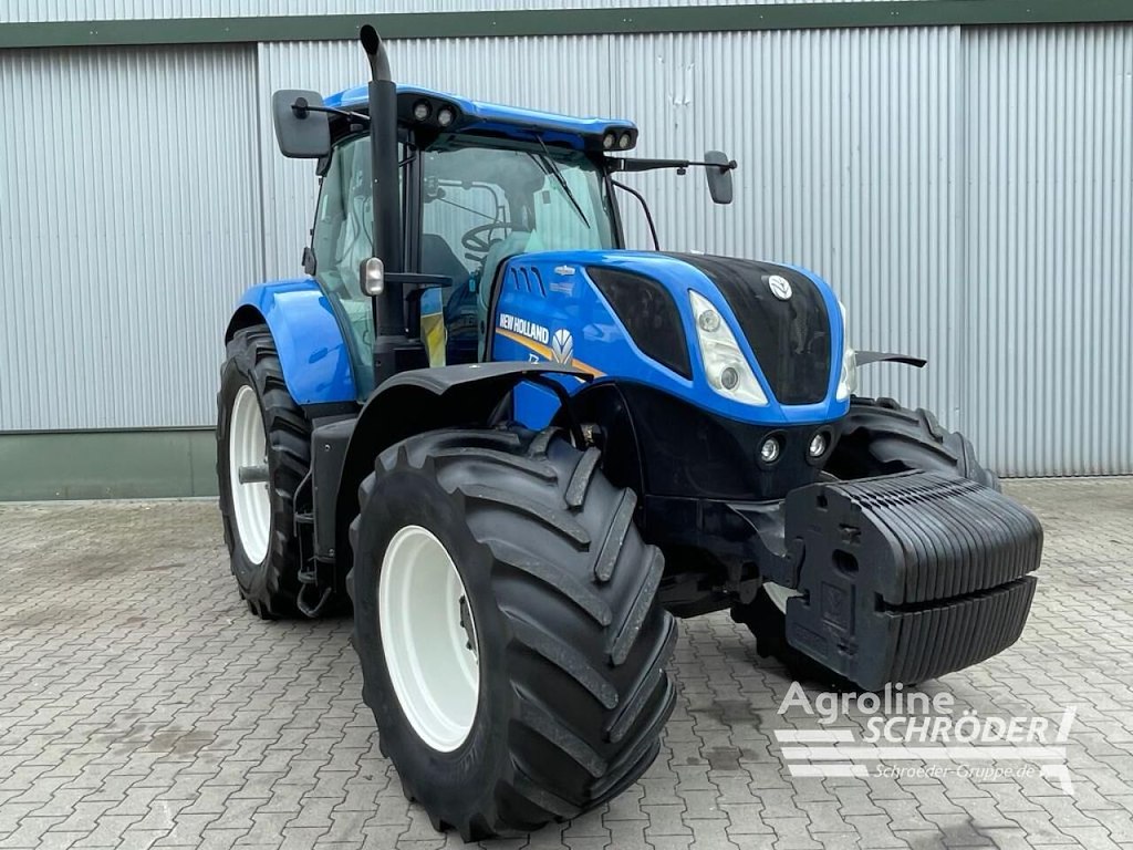 New Holland T 7.270 AUTOCOMMAND traktor točkaš