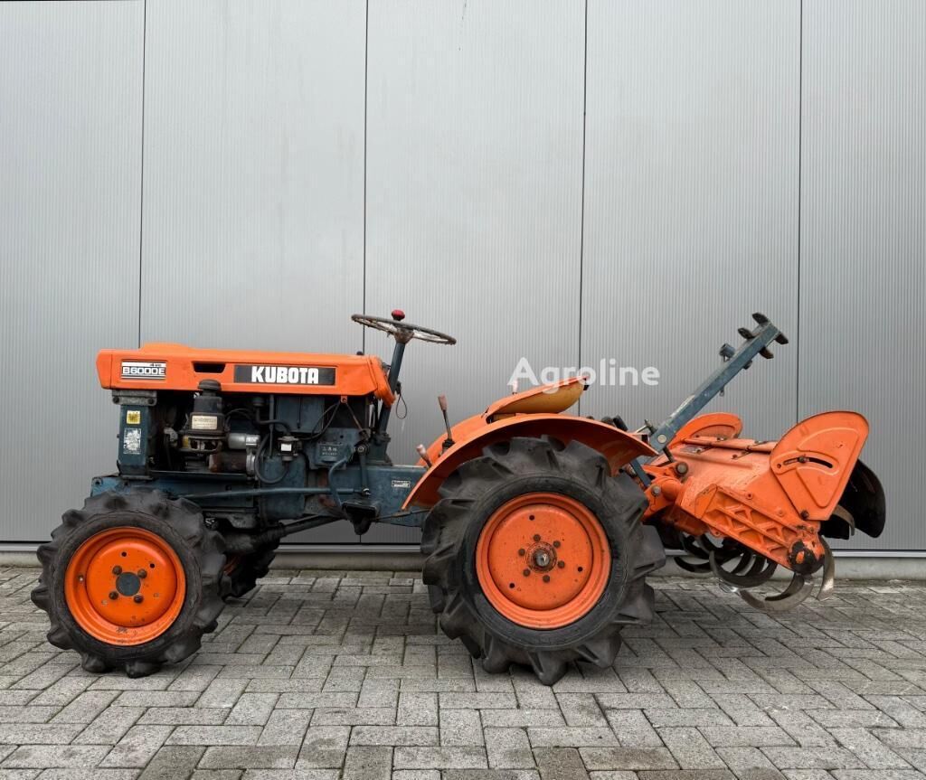 Kubota B6000 traktor točkaš