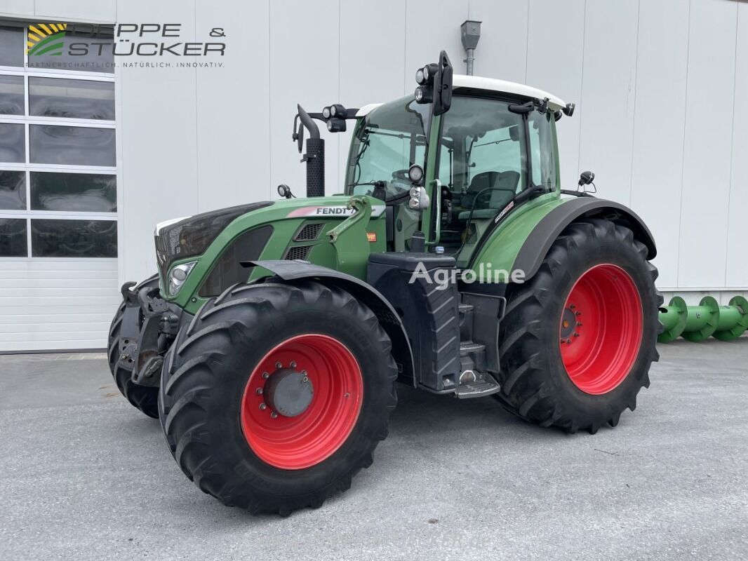 Fendt 724 Vario Profi Plus traktor točkaš