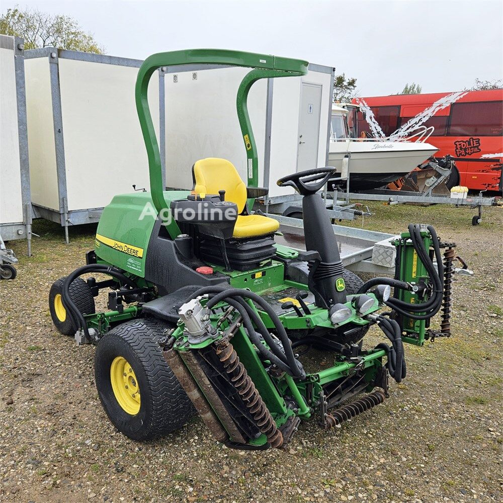 Prodaje se John Deere 7700 Precisioncut traktor kosilica na aukciji