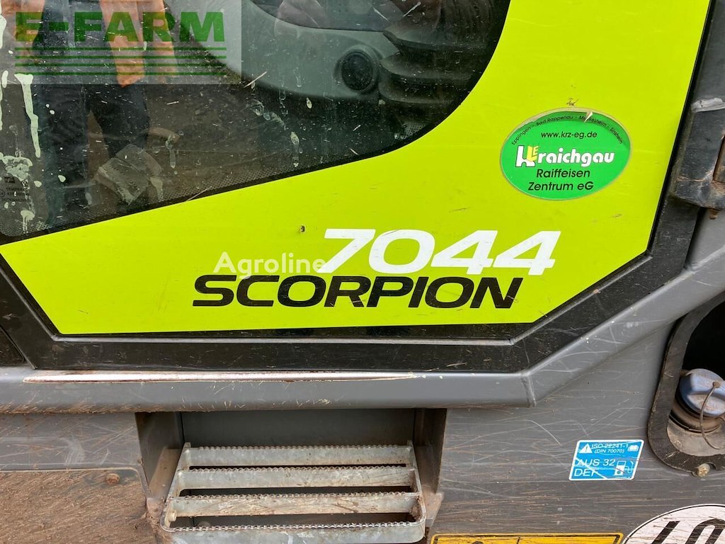 Claas Scorpion 7044 poljoprivredni utovarivač