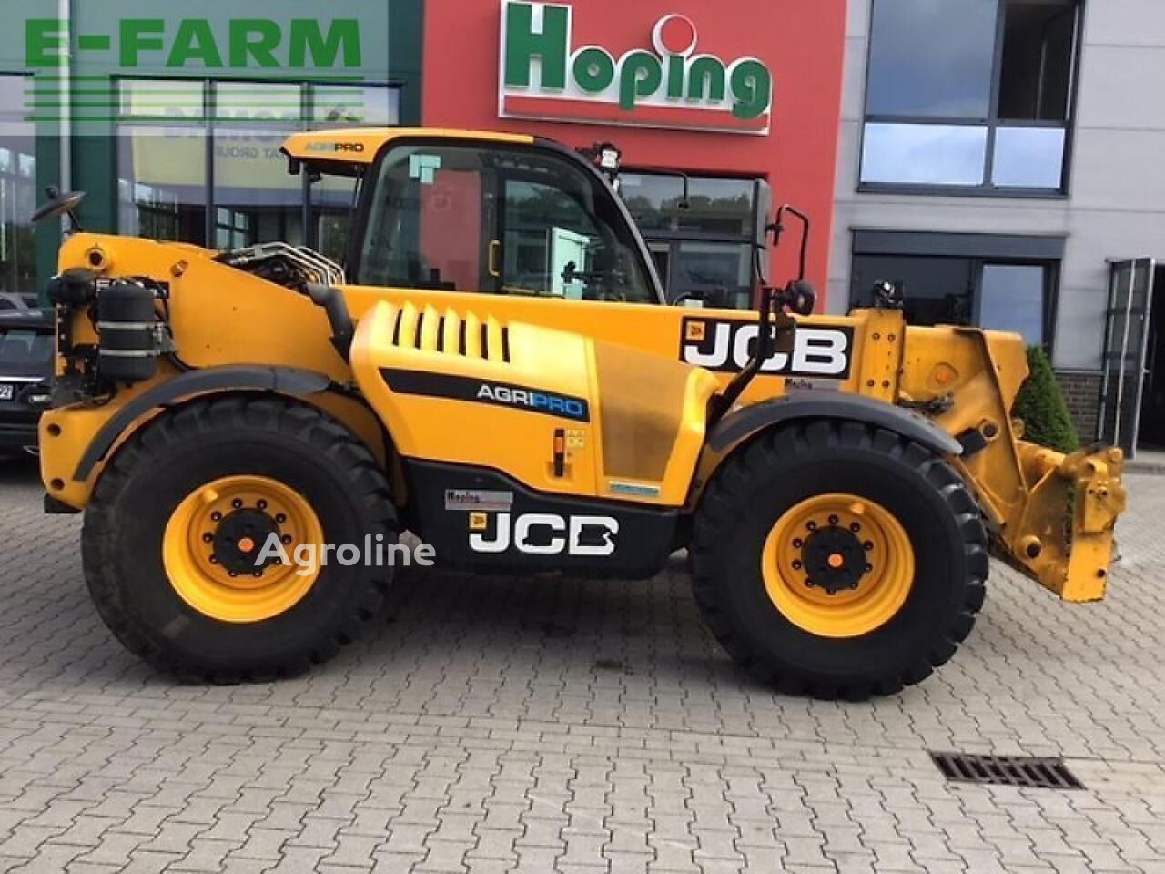 JCB 560-80 agri pro poljoprivredni utovarivač