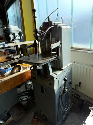 Mašina sa ramom
THIEL Grinding Machine