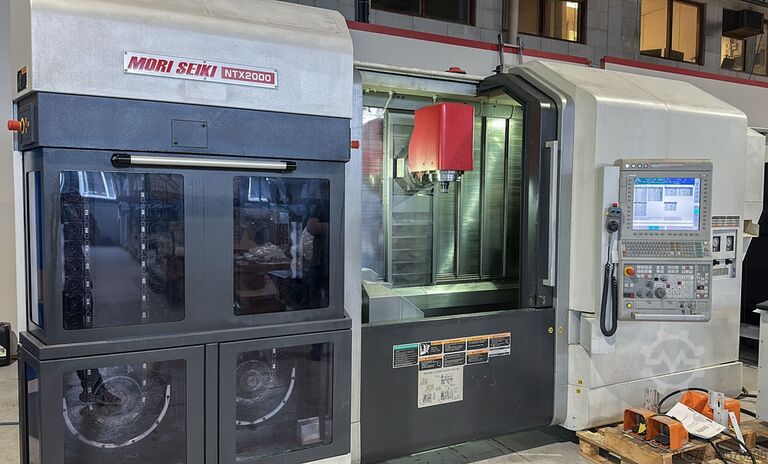 CNC centar za okretanje i mlevenje
Mori Seiki NTX 2000 SZ 1500