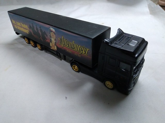 Kamion Daf sa prikolicom Altenburger , 1:87,slomljena 1