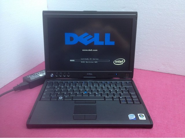 Dell Latitude XT 12.1 inca ispravan laptop u delove