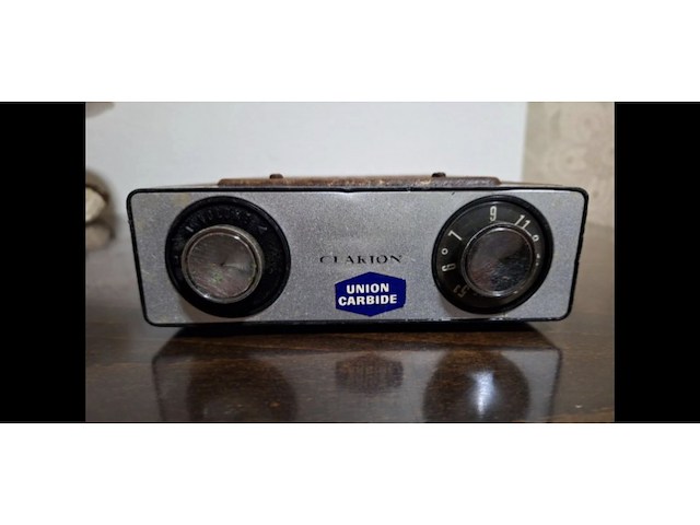 Clarion RE 603 auto radio
