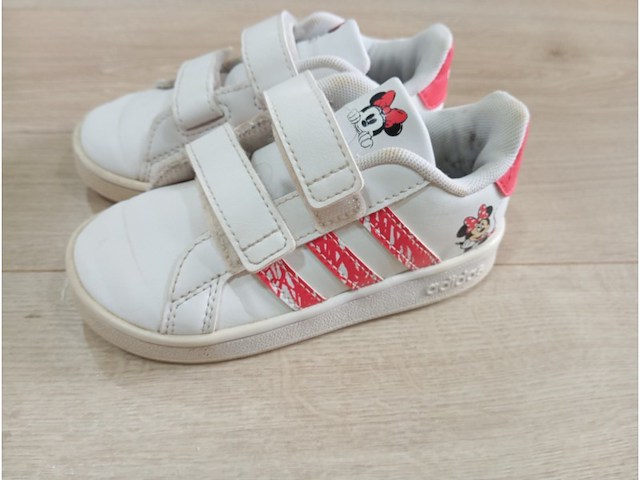 Adidas patike 24 broj