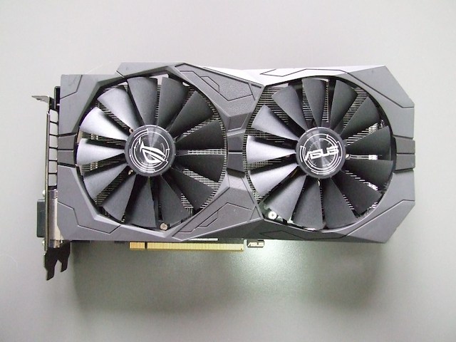 ASUS ROG STRIX RX 470 Gaming OC 4Gb DDR5 256Bita