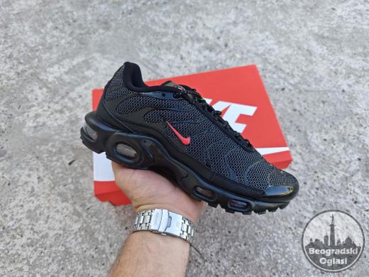 Nike Air Max Plus TN Bred Metal Mesh