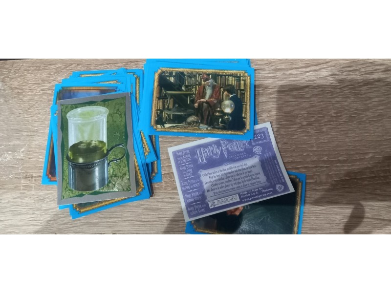 210 različitih Sličica Harry Potter Panini