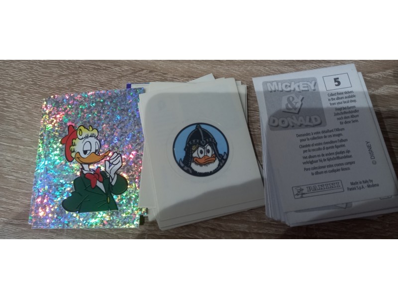 102 različite Sličice Miki i Paja Panini