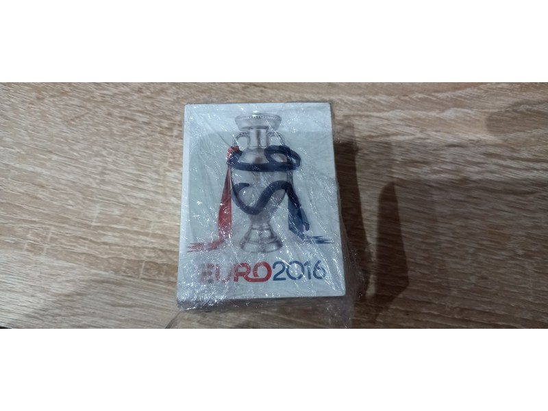 95 različitih kartica EURO 2016