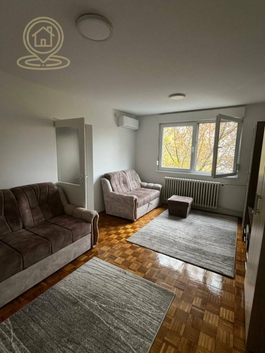 Detelinara, renoviran stan od 42 m² u mirnoj ulici, odmah useljiv