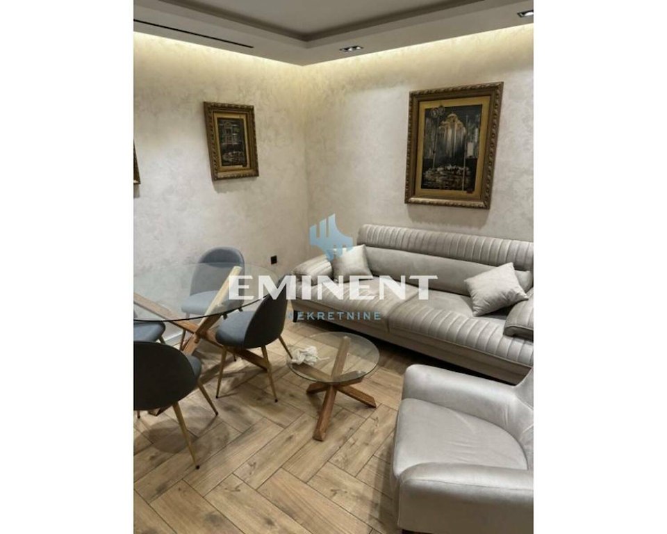 Voždovac, Braće Jerković, Milovana Jankovića, 3.0, 82m2, 750 EUR