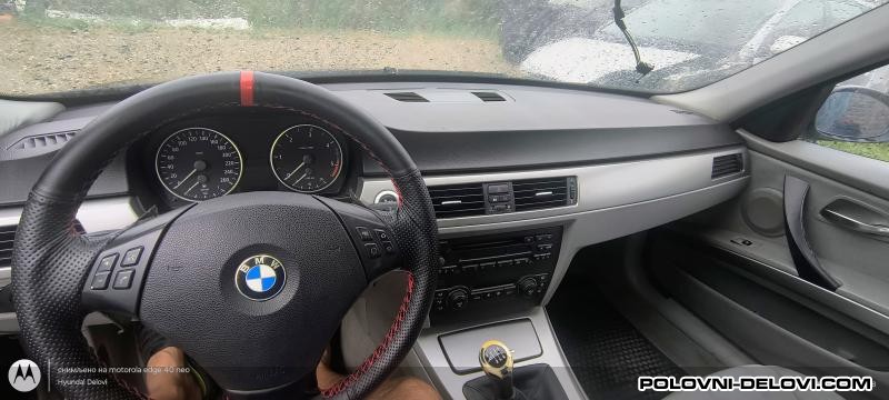 BMW 320 Enterijer