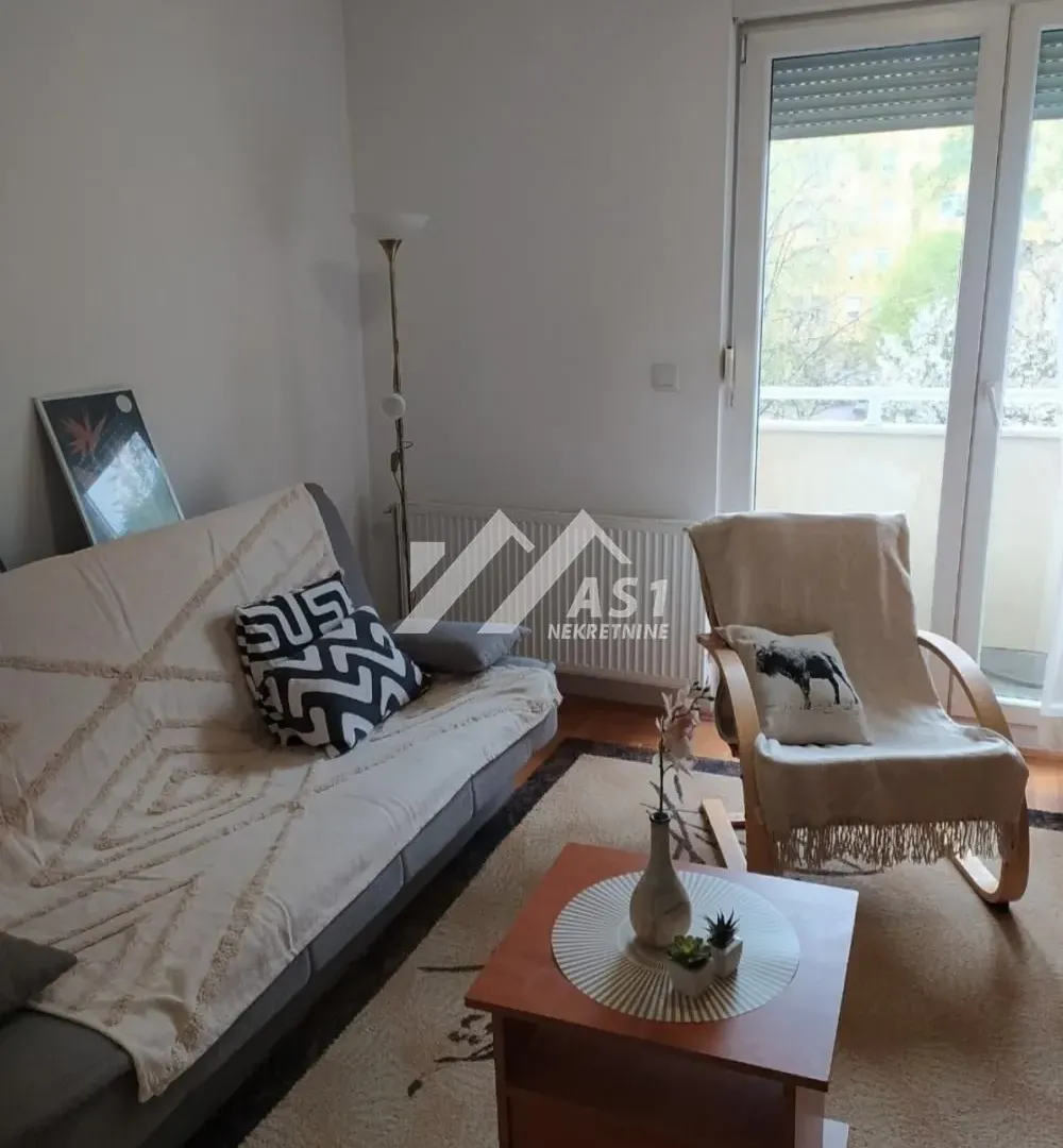 Izdavanje, stan, 24m2, Grbavica, Novi Sad, Novi Sad