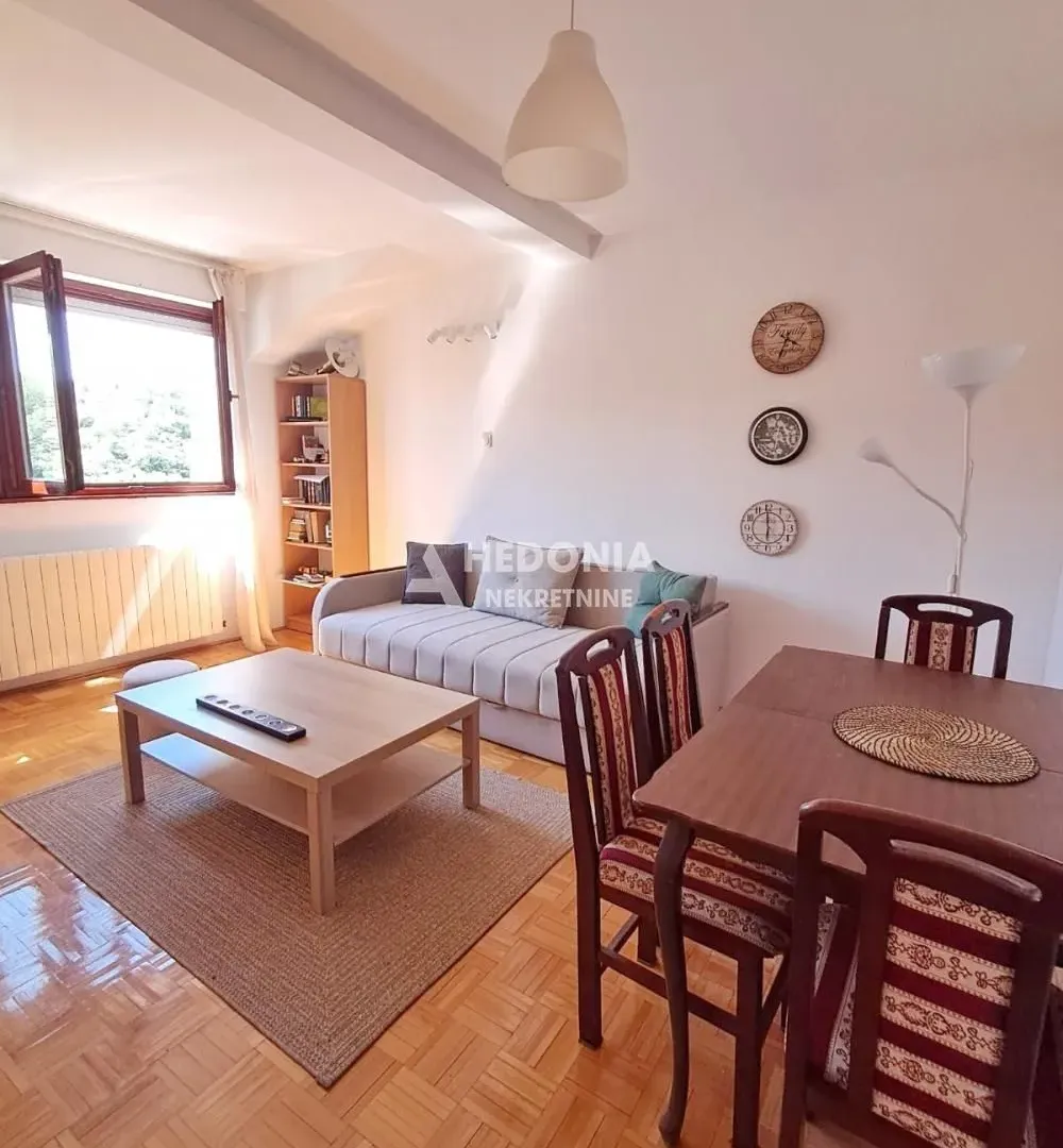 Prodaja, dvosoban stan, 49m2, Kanarevo Brdo, Beograd